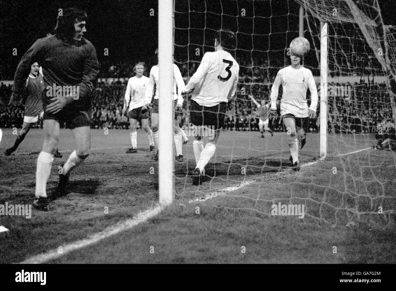 Arsenal's John Radford (l) celebrates as a header from teammate Ray ...
