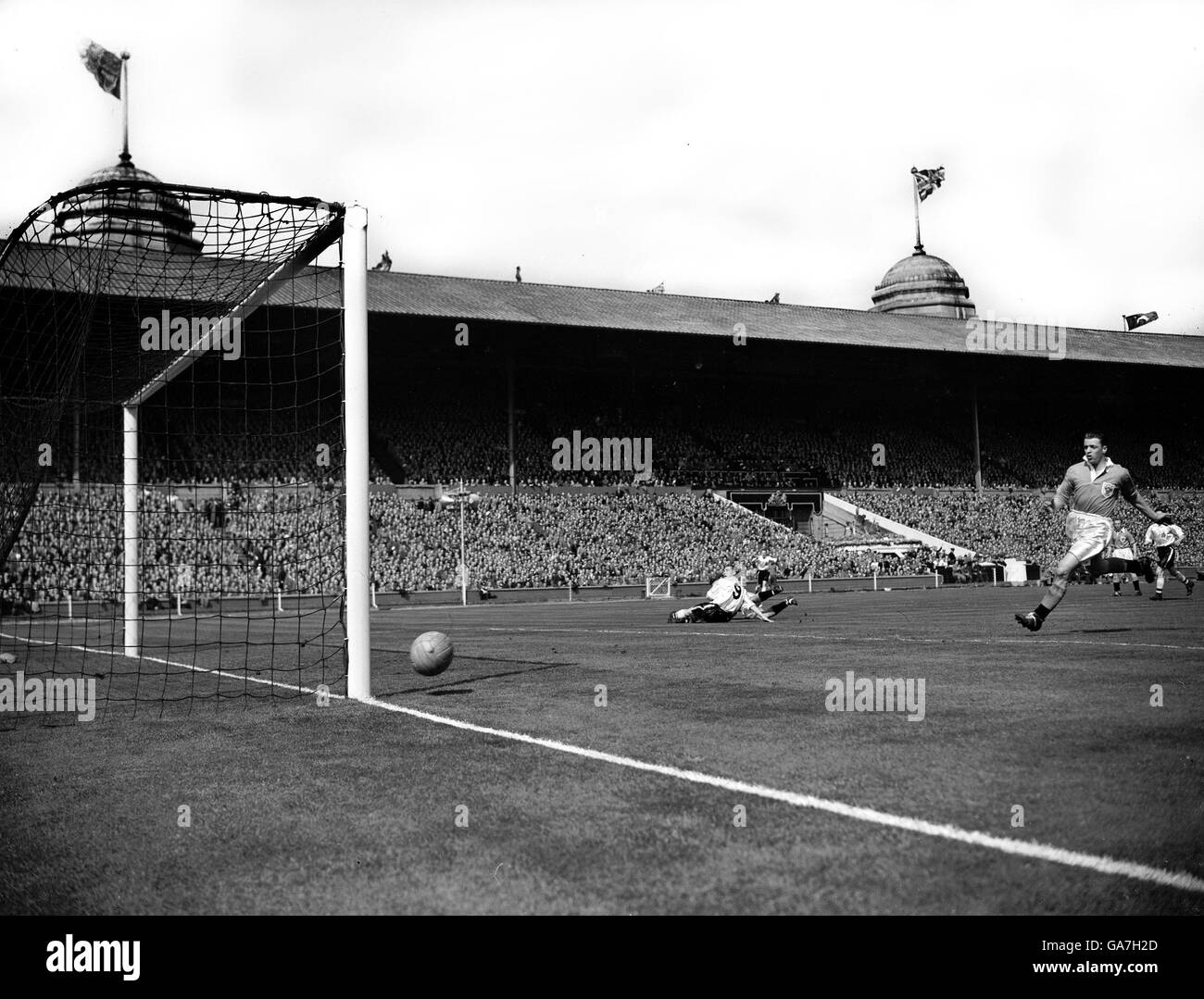 Ground watching Black and White Stock Photos & Images - Alamy