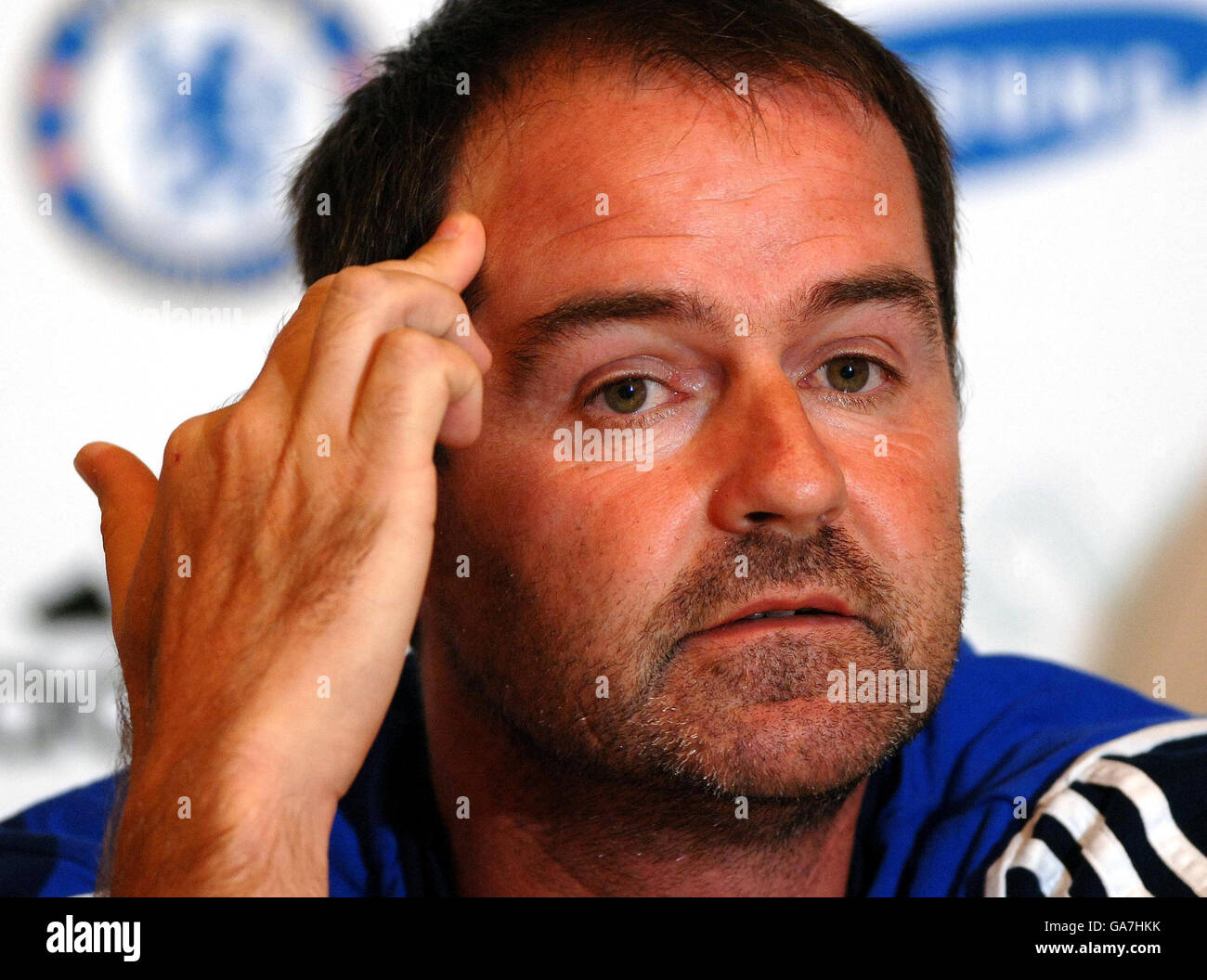 Chelsea assistant manager steve clarke hi-res stock photography and ...