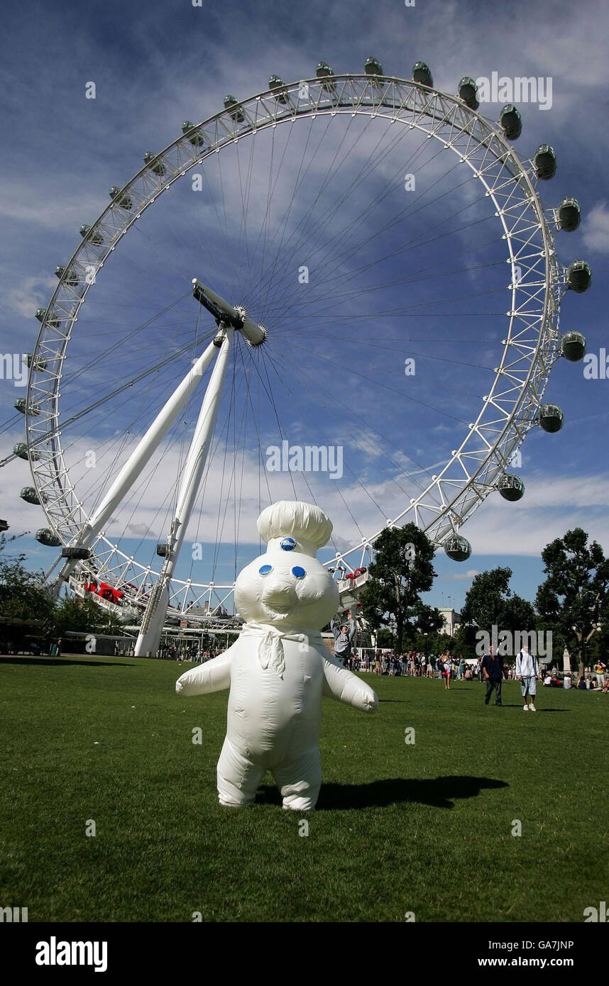 Pillsbury doughboy mascot hi-res stock photography and images - Alamy