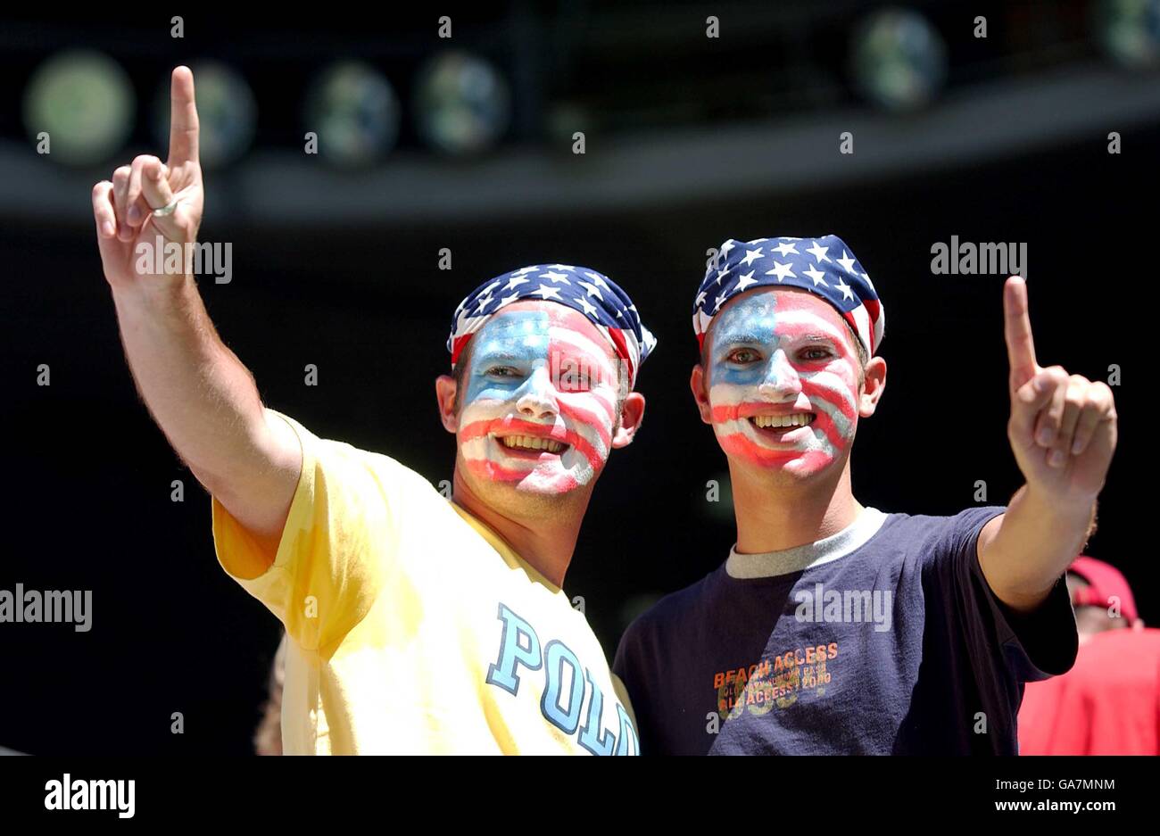 American fans watch pete sampras hi-res stock photography and images ...