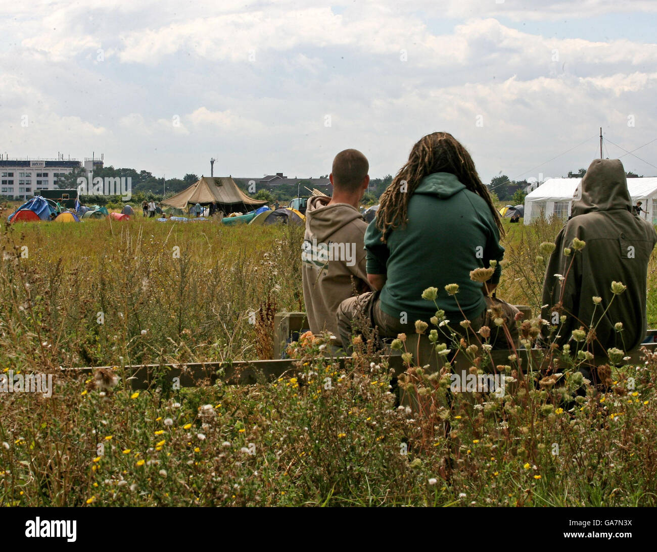 Protestors against a third runway at Heathrow airport set up a protest ...