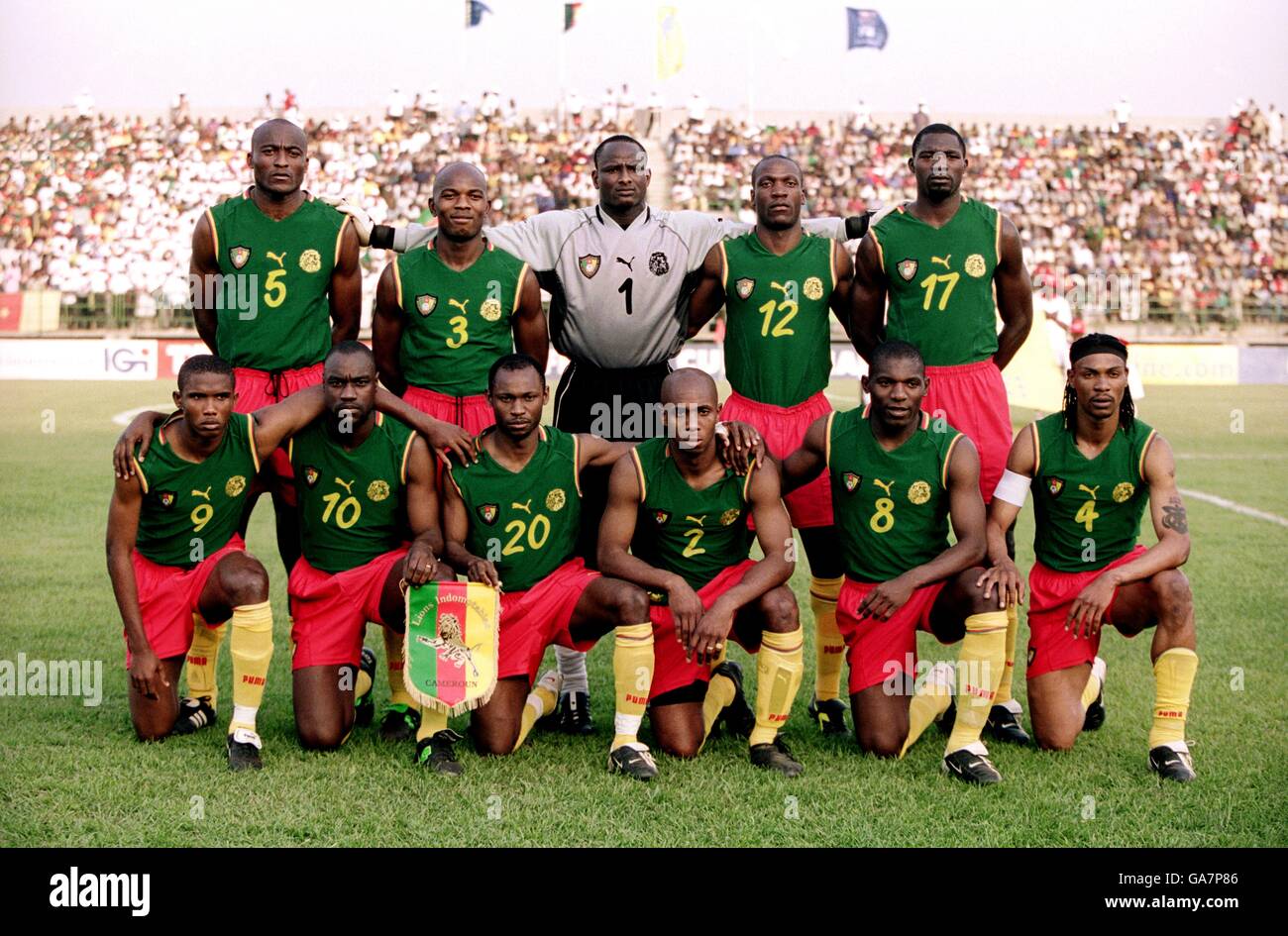Cameroon team group hi-res stock photography and images - Alamy