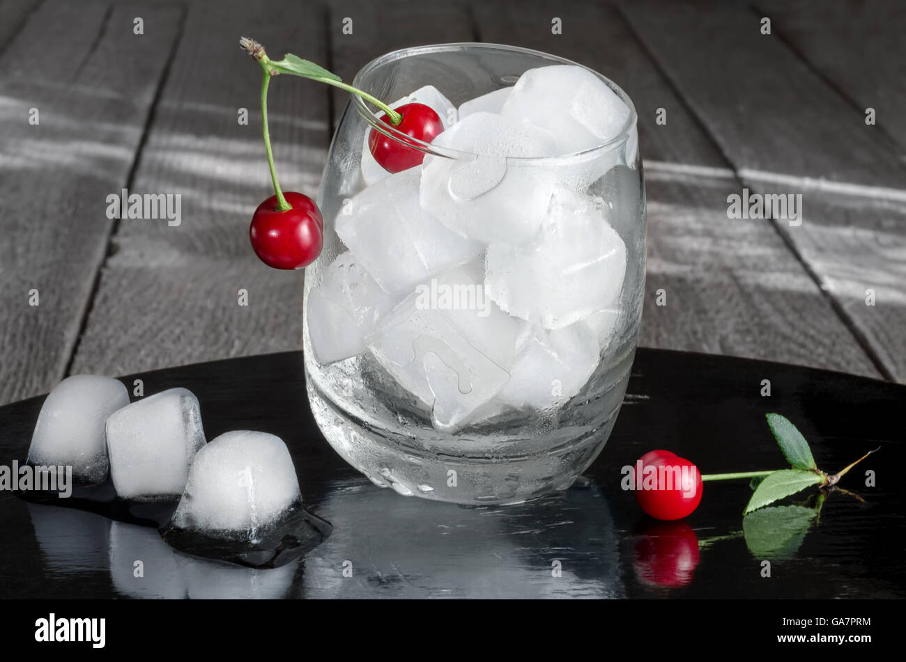 Ice cubes in a glass Stock Photo - Alamy