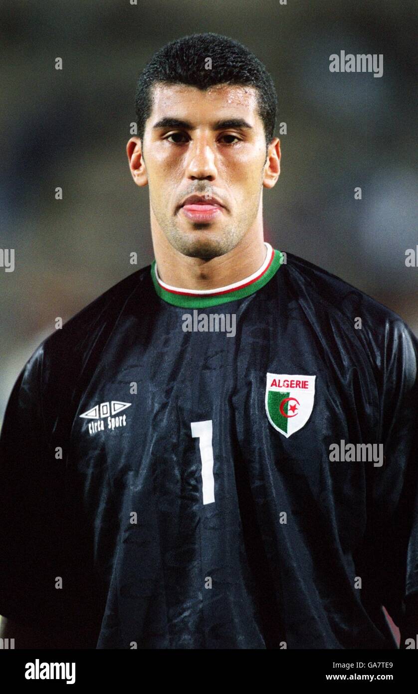 Mali goalkeeper hi-res stock photography and images - Alamy