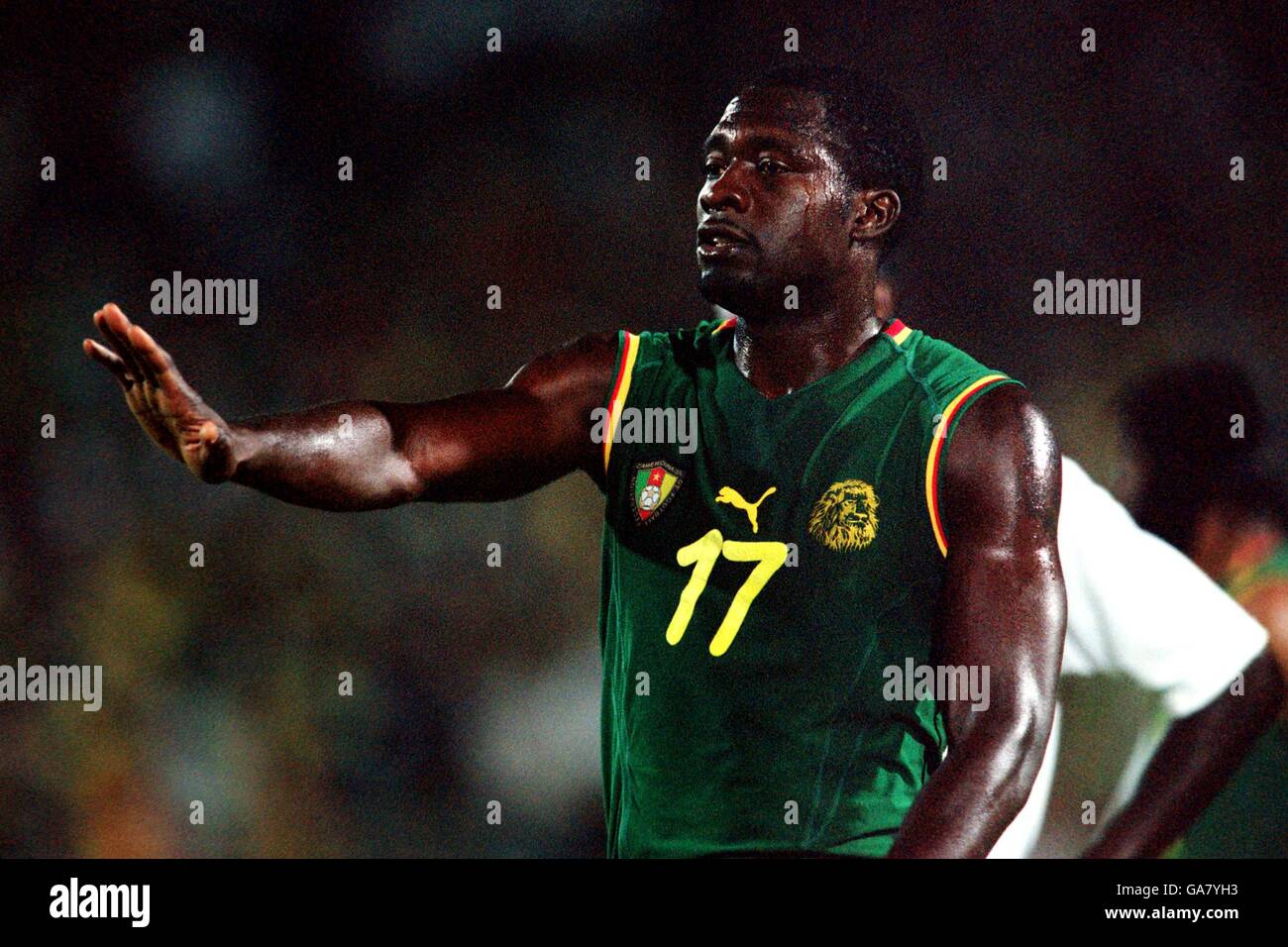 Cameroon international marc vivien foe High Resolution Stock ...