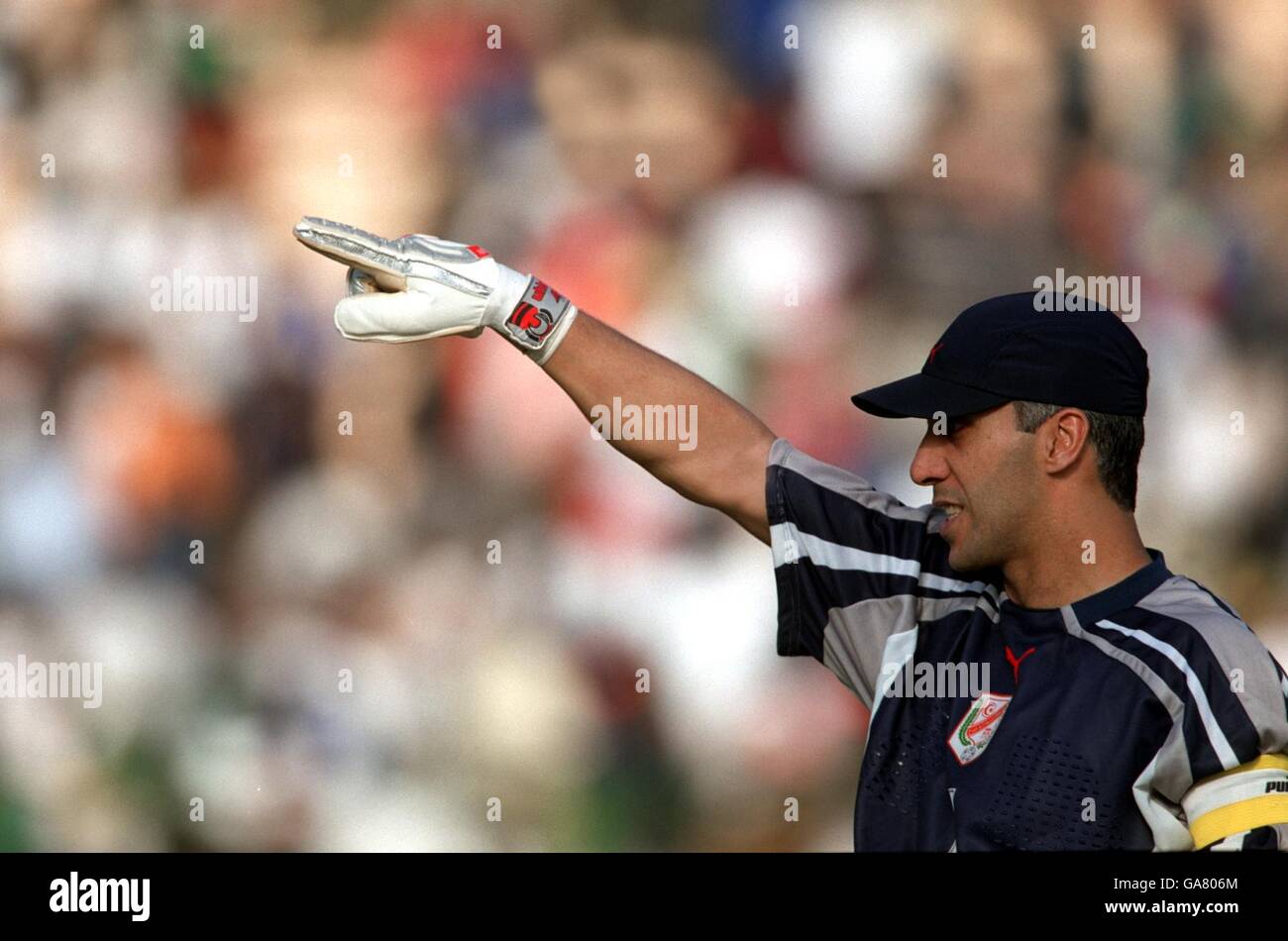 Mali goalkeeper hi-res stock photography and images - Alamy