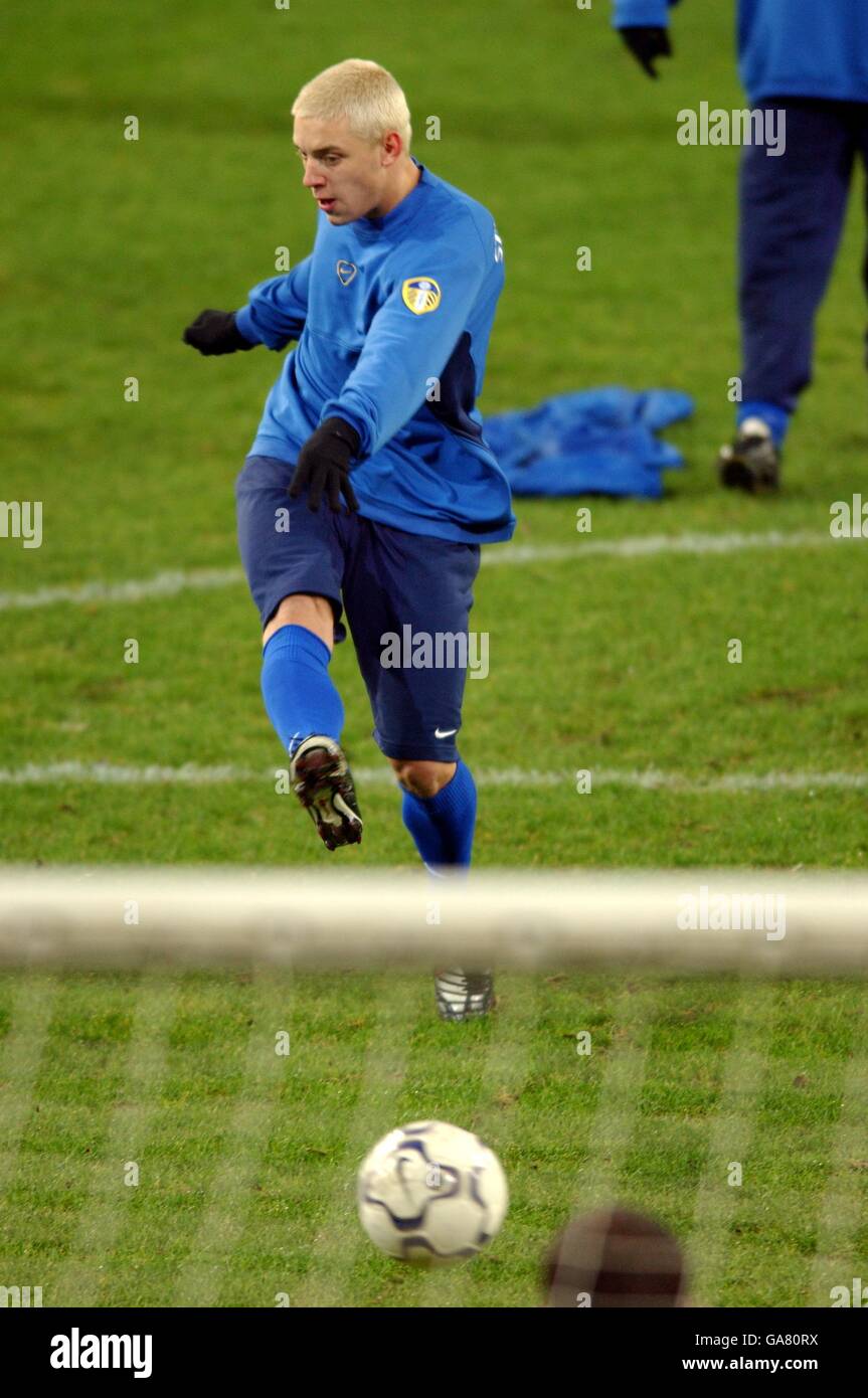 Alan smith leeds united hi-res stock photography and images - Alamy