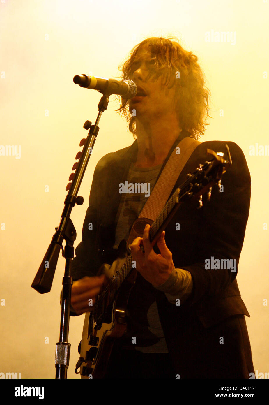 Johnny Borrell of Razorlight performs on the Main Stage at the 2007 ...
