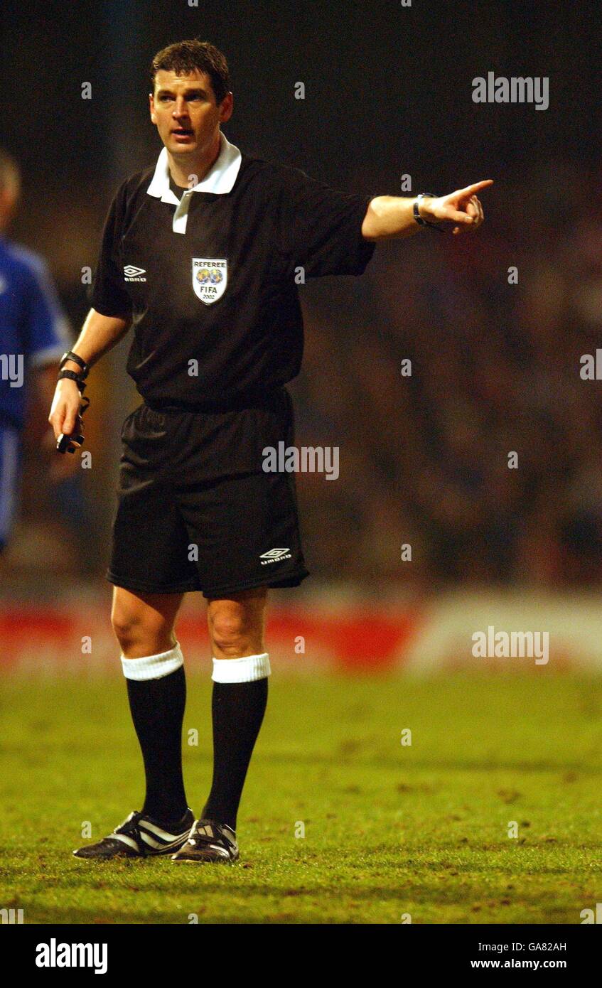 Referee David D'Urso who sent off Alan Smith of Leeds United off at ...