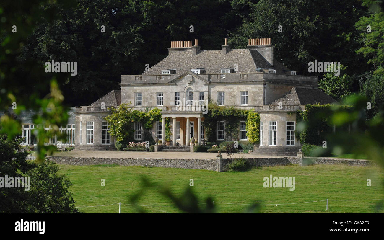 Gatcombe park house hi-res stock photography and images - Alamy