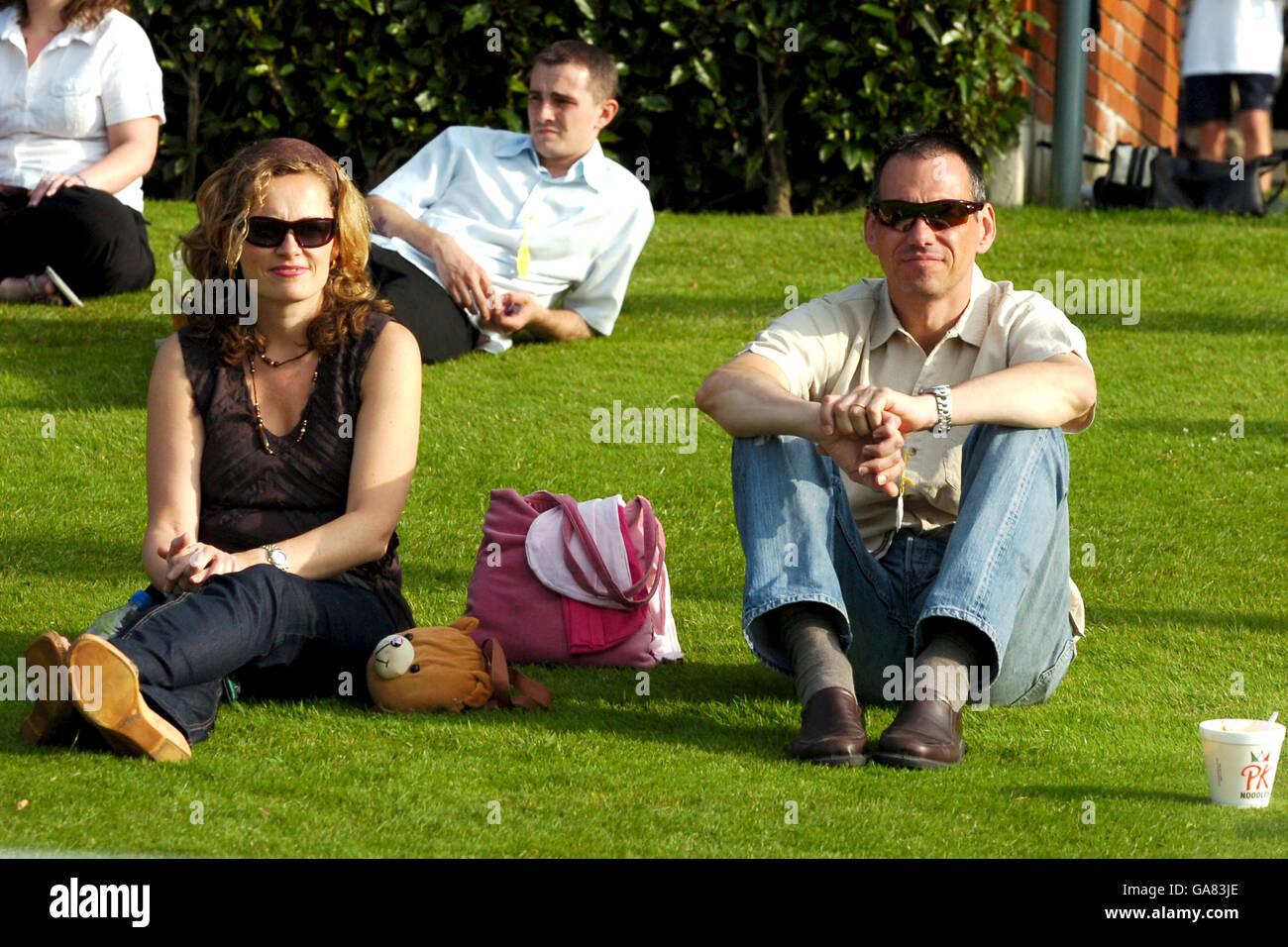 Horse Racing - PFA & Elmbridge Night - Sandown Park Stock Photo - Alamy