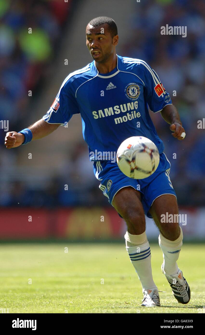 Soccer - Community Shield - Chelsea v Manchester United - Wembley ...