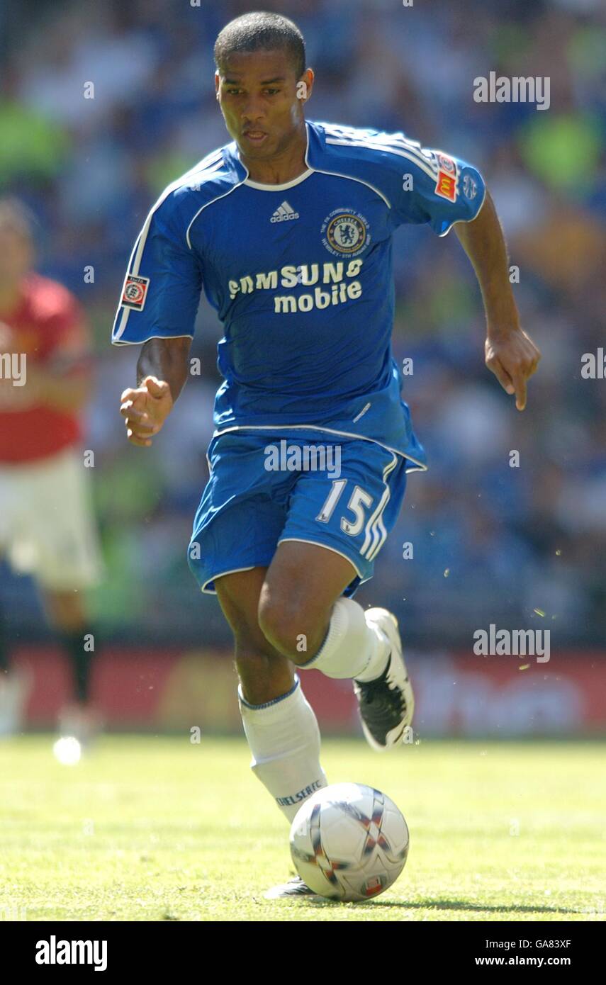 Soccer - Community Shield - Chelsea v Manchester United - Wembley ...