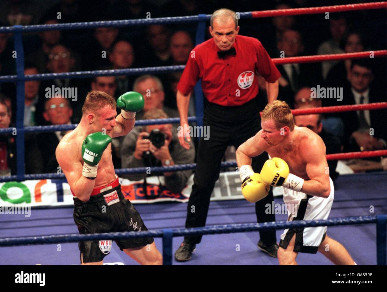 Boxing - WBU Light-Welterweight Championship - Shea Neary v Mickey Ward ...