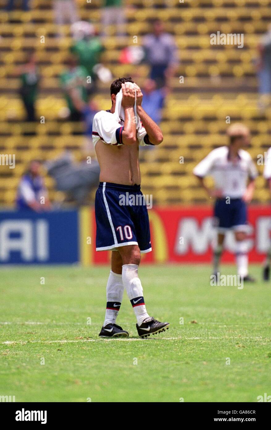 Soccer - Confederations Cup Mexico 1999 - USA v Mexico. USA's Jovan ...