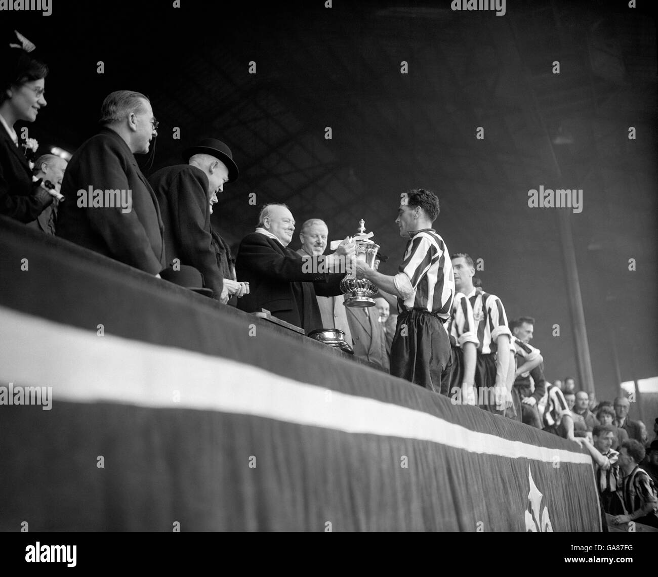 Newcastle arsenal Black and White Stock Photos & Images - Alamy