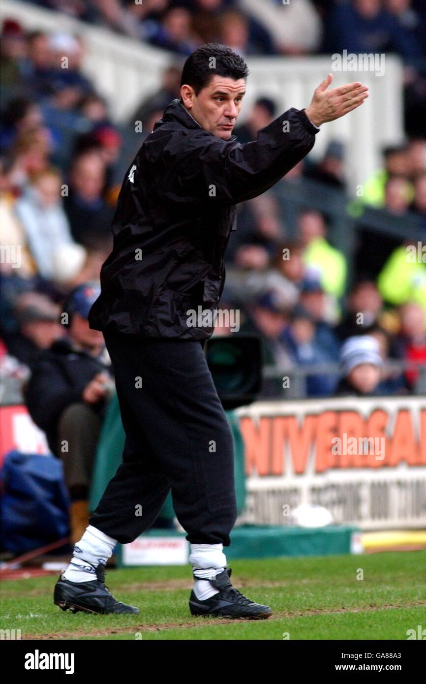 Derby countys new manager john gregory urges his team forward hi-res ...