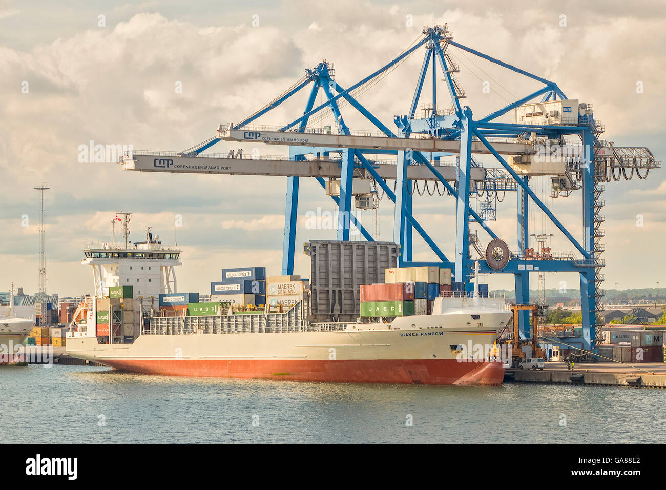 Container port copenhagen hi-res stock photography and images - Alamy