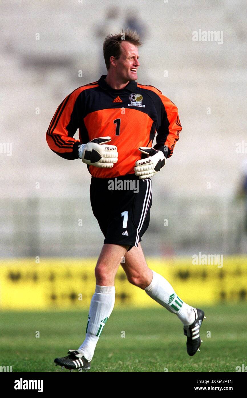 Mali goalkeeper hi-res stock photography and images - Alamy