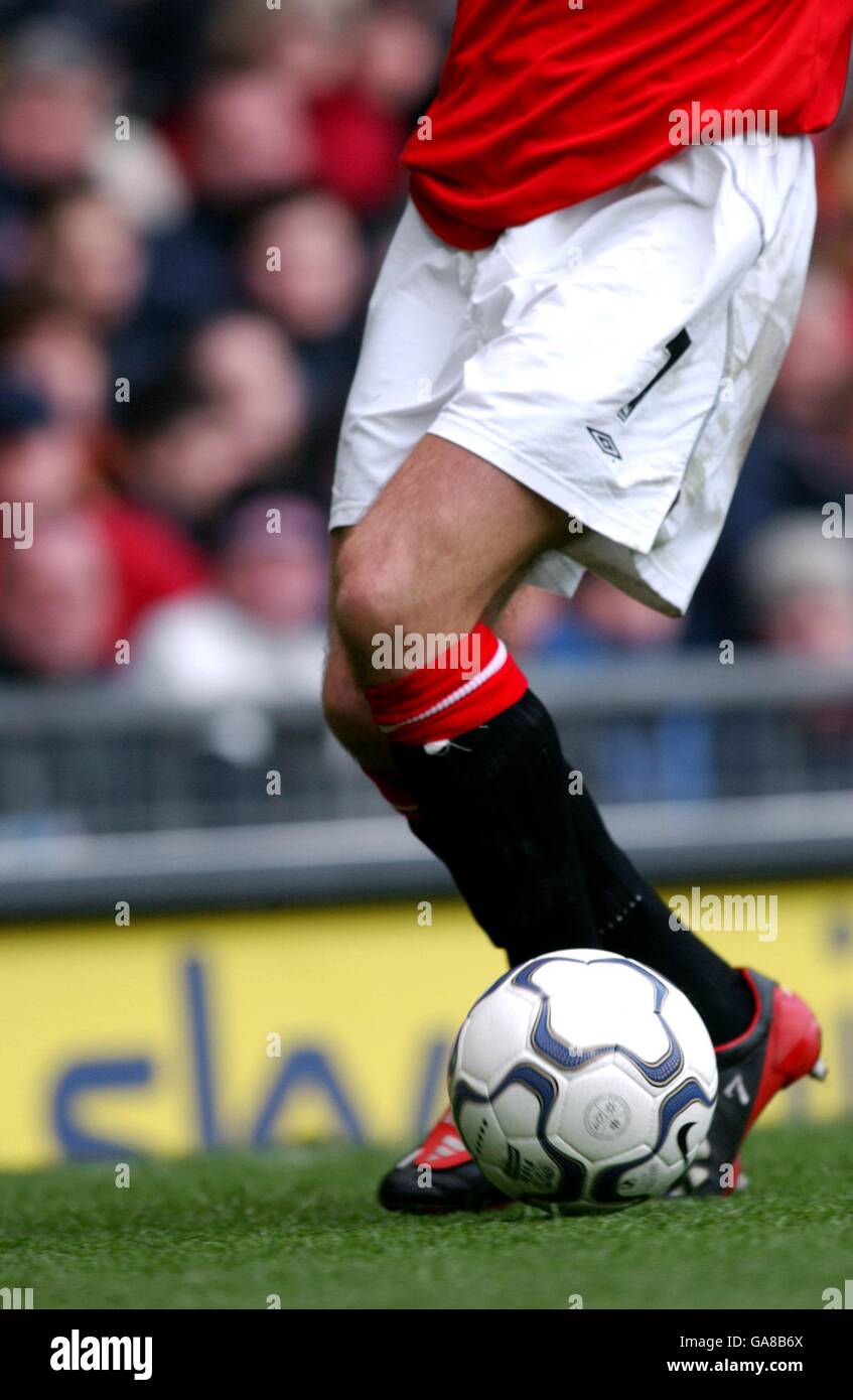 Manchester United's David Beckham in action against Aston Villa Stock ...