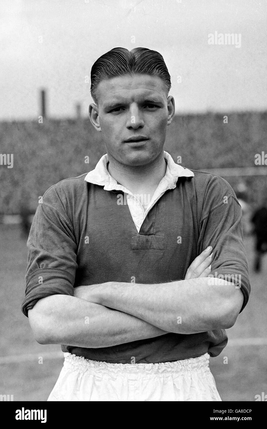 Mark jones manchester united hi-res stock photography and images - Alamy