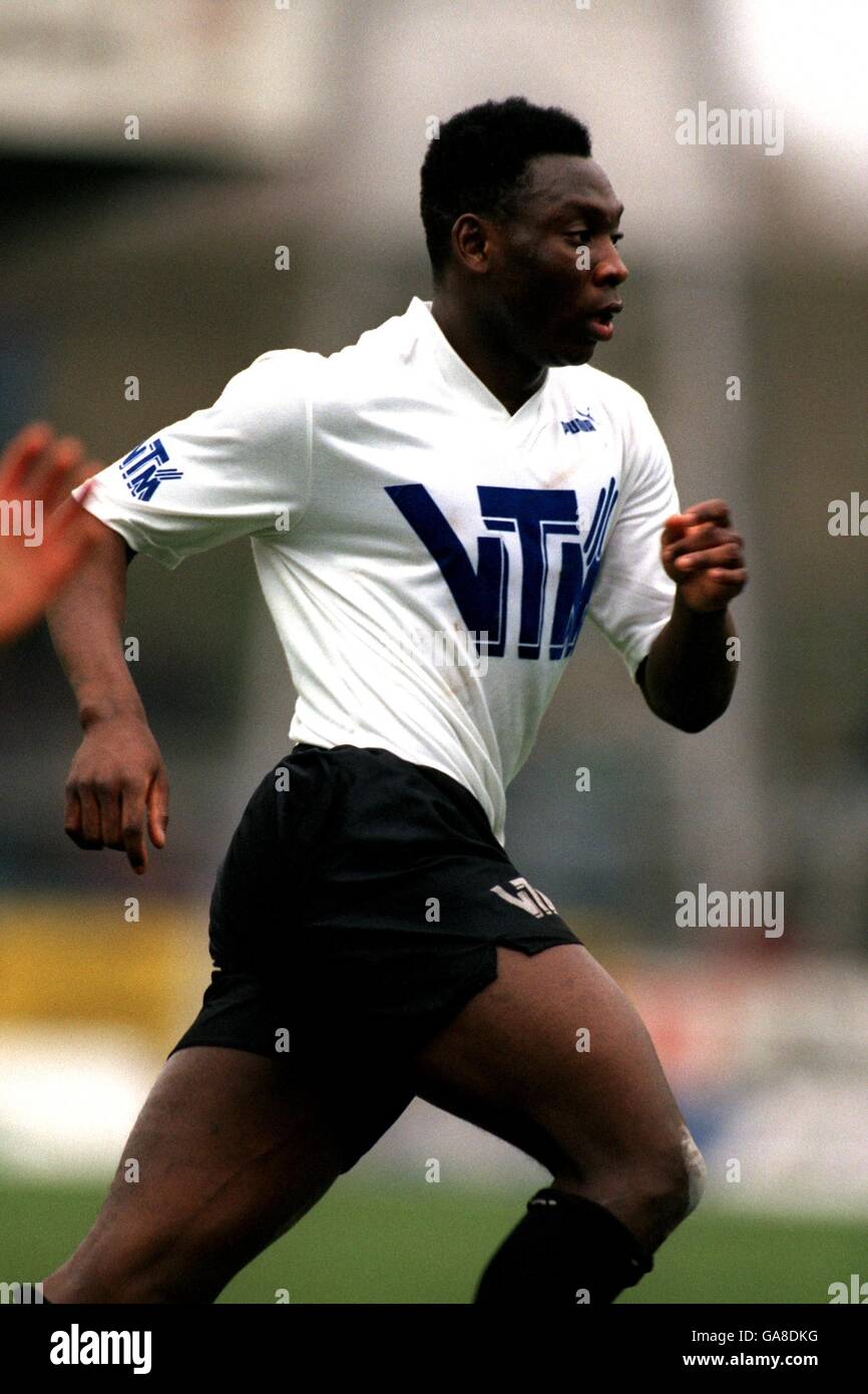 Daniel amokachi club brugge kv hi-res stock photography and images - Alamy