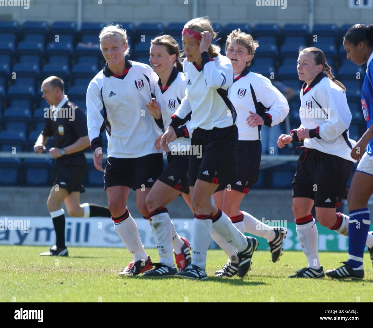 The axa f a womens premier league cup final hi-res stock photography ...