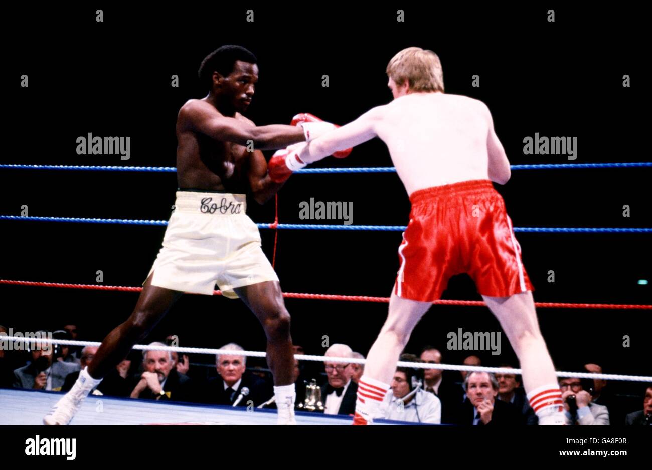 Champion don curry easily fends off left from colin jones hi-res stock ...