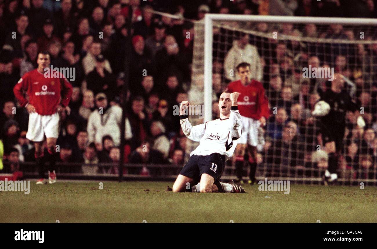 Danny murphy liverpool celebrates hi-res stock photography and images ...