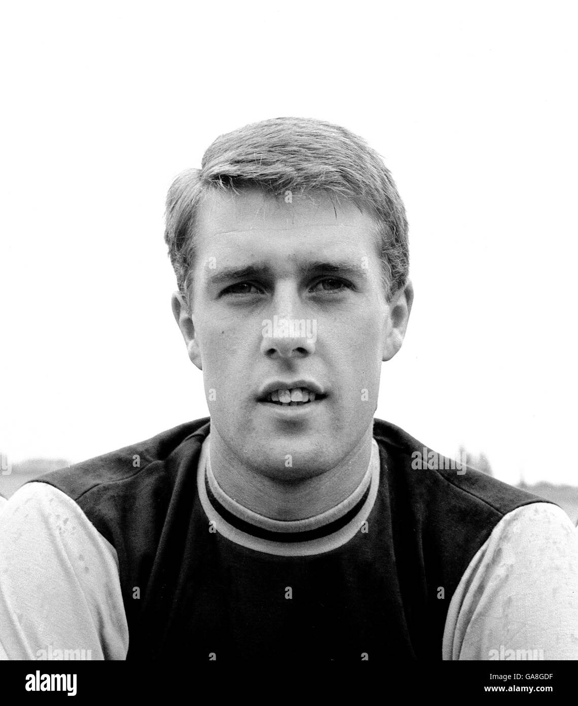 Geoff hurst west ham united Black and White Stock Photos & Images - Alamy