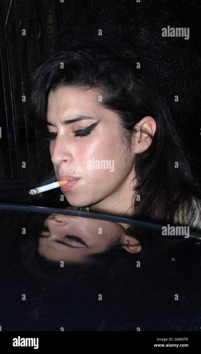 Amy Winehouse Returns To Rehab - London Stock Photo - Alamy