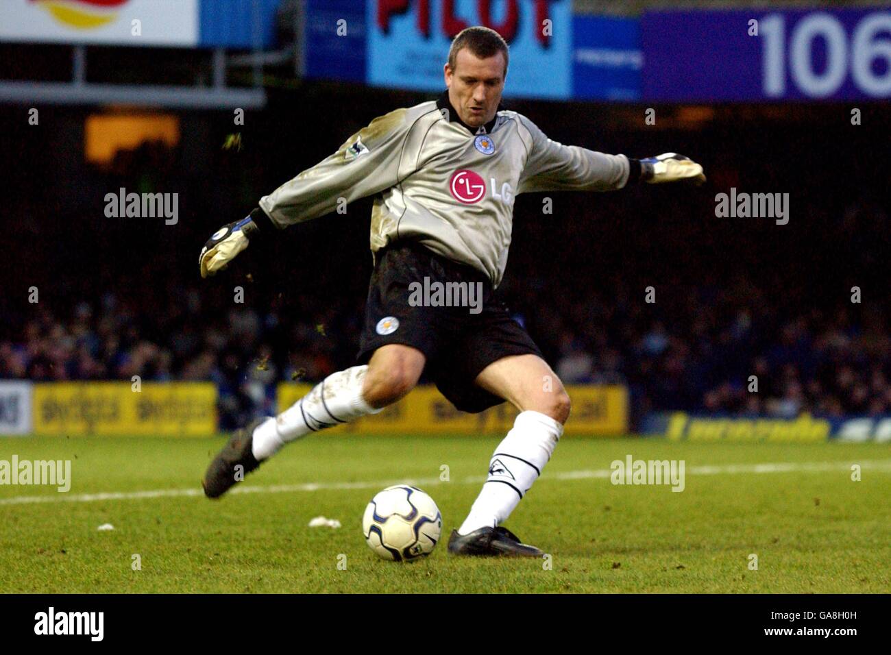 Goalkeeper tim flowers hi-res stock photography and images - Alamy