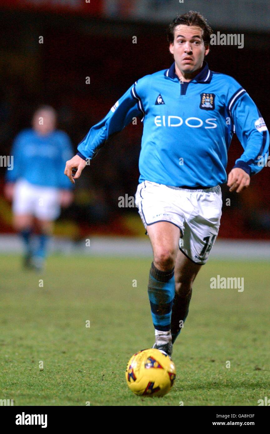 Soccer nationwide league division one watford v manchester city hi-res ...