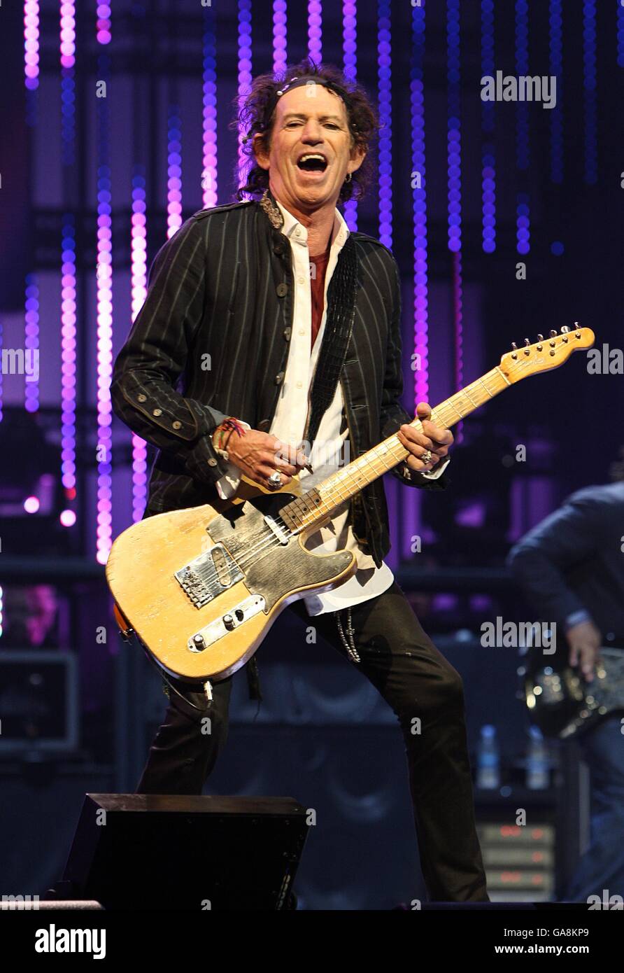 Keith richards on stage hi-res stock photography and images - Alamy