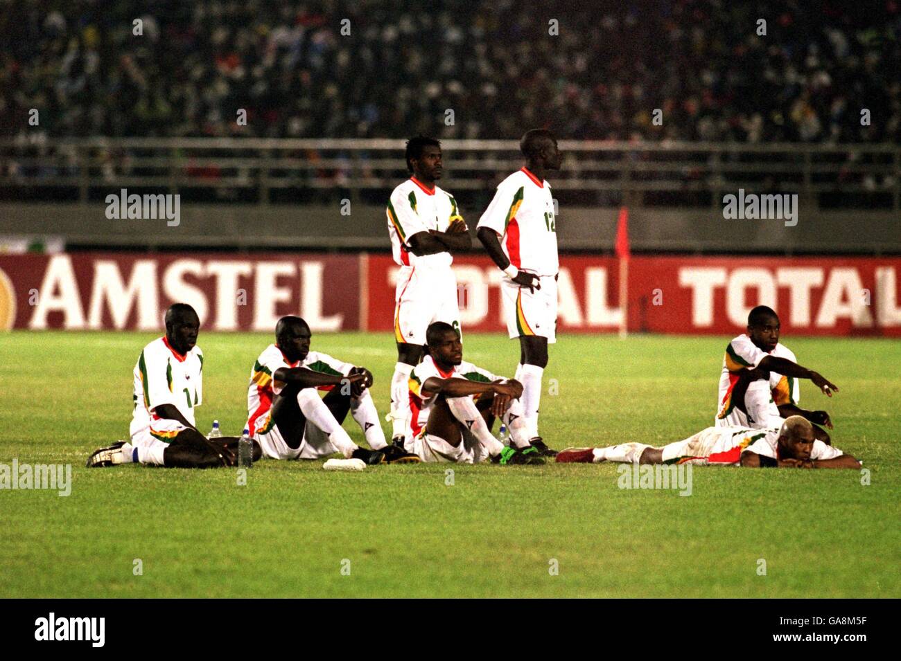 Senegal football team 2002 hi-res stock photography and images - Alamy
