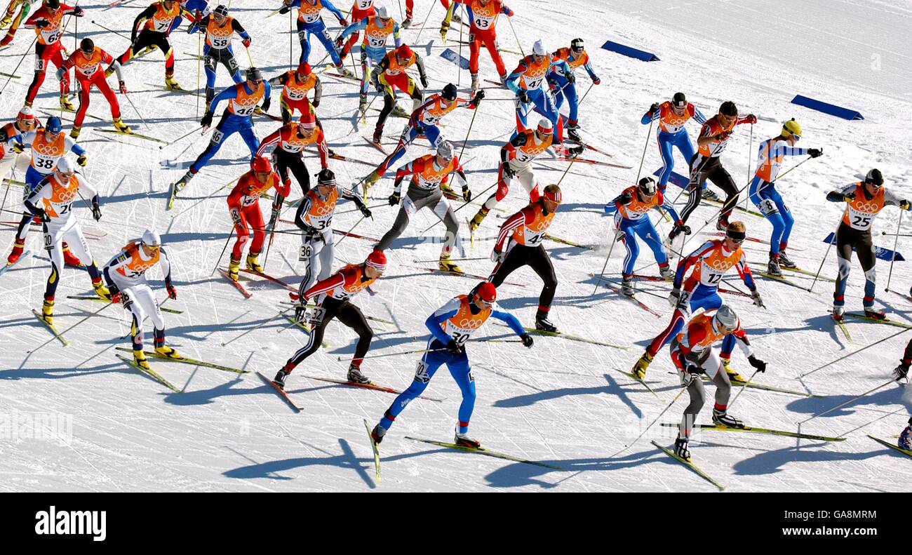 The early stages of the men's 30km free mass start cross country race ...