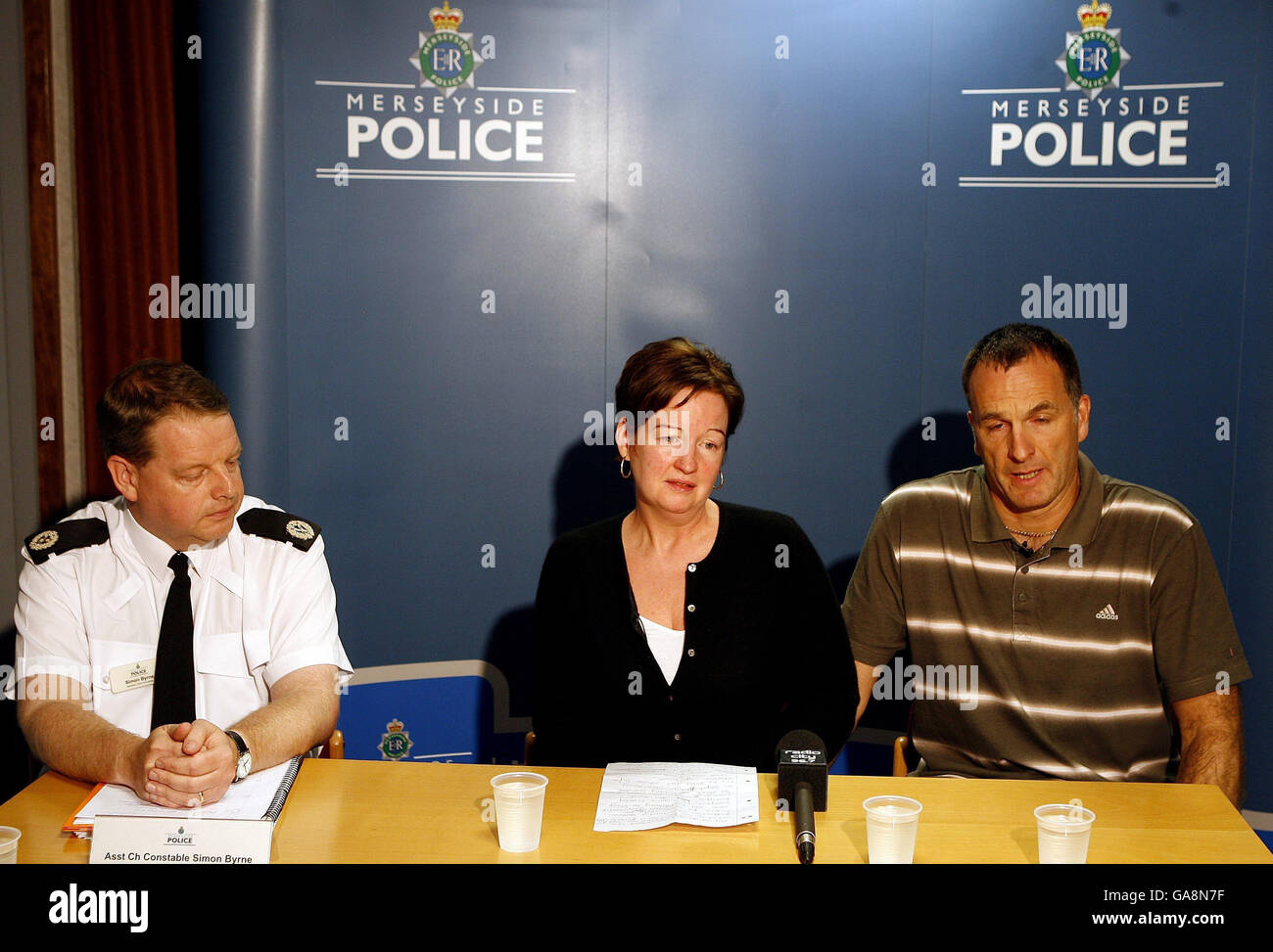 Merseyside police logo hi-res stock photography and images - Alamy