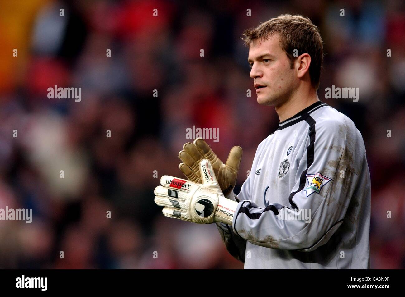 Soccer - FA Barclaycard Premiership - Charlton Athletic v Manchester ...