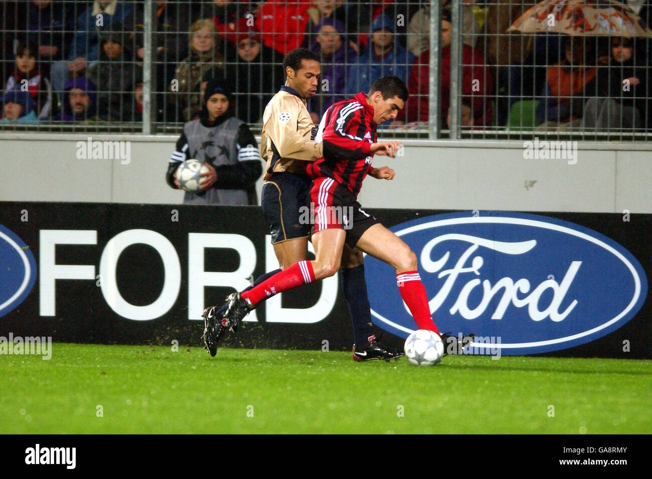 Bayer leverkusens and arsenals hi-res stock photography and images - Alamy