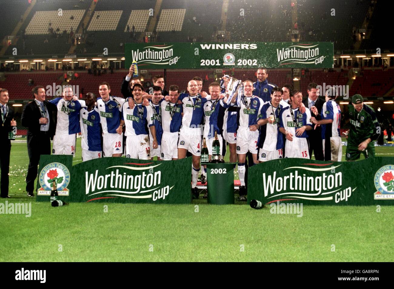 Tottenham hotspur team celebrate hi-res stock photography and images ...