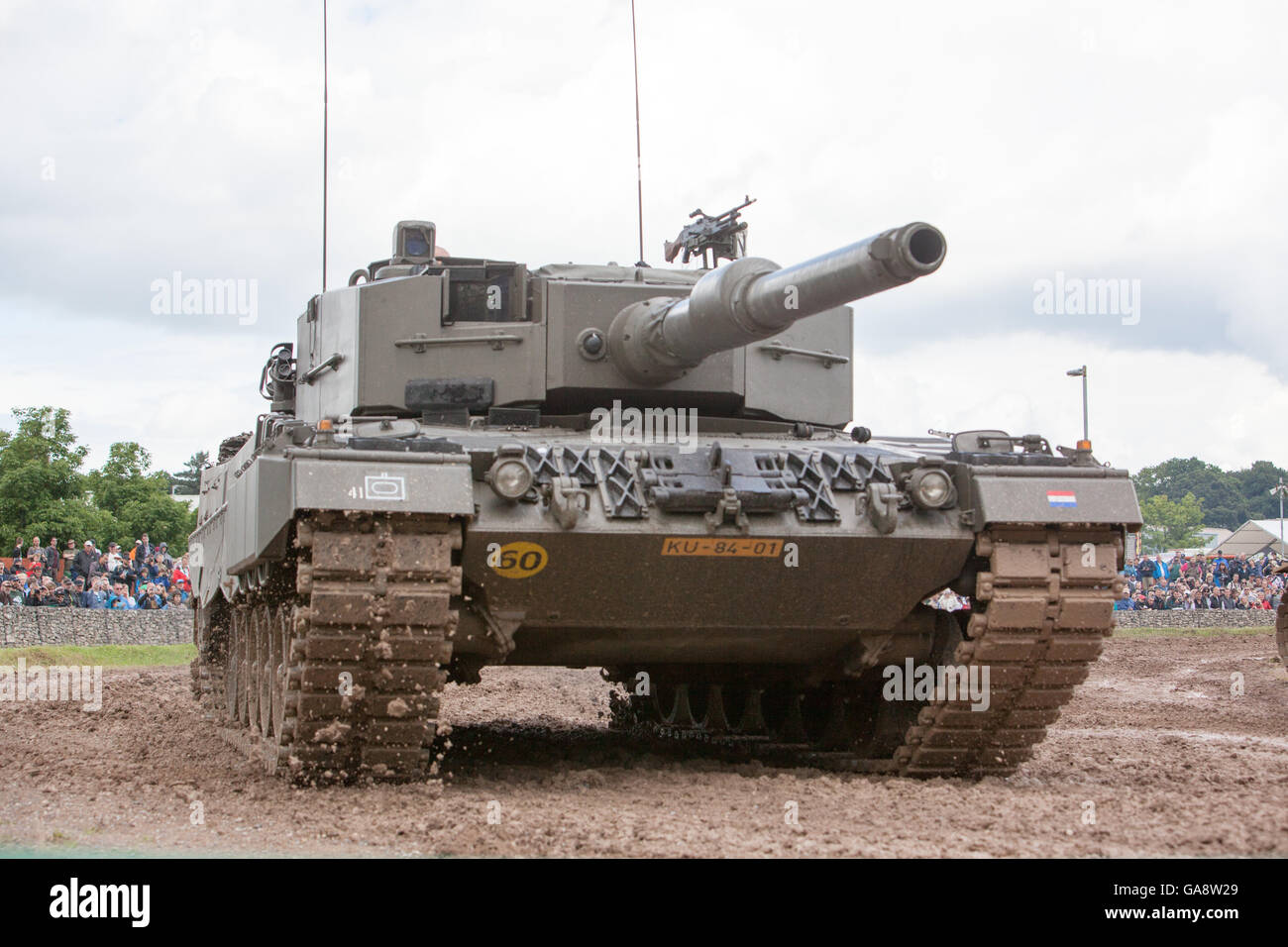 Leopard 2a4 tank hi-res stock photography and images - Alamy
