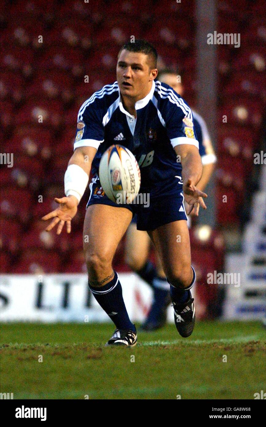 Wigan warriors terry newton passes ball hi-res stock photography and ...