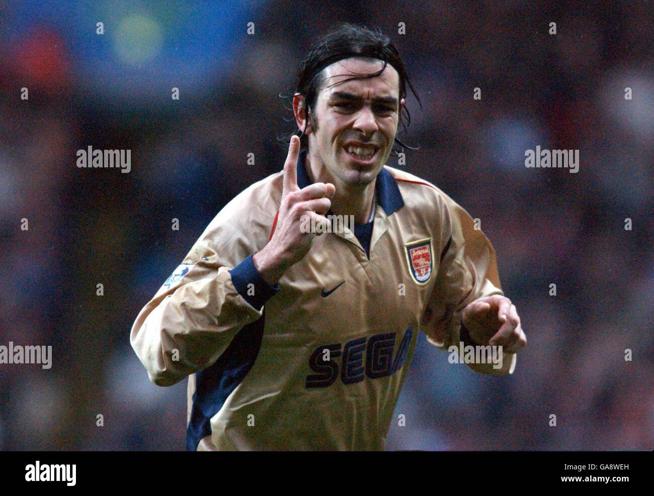 Arsenals robert pires celebrates scoreing his sides second goal hi-res ...