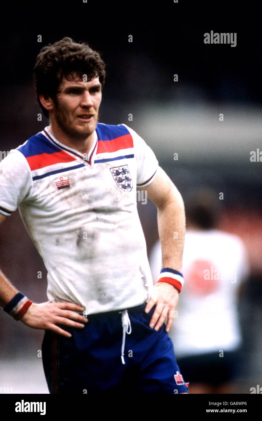 Peter withe england international hi-res stock photography and images ...