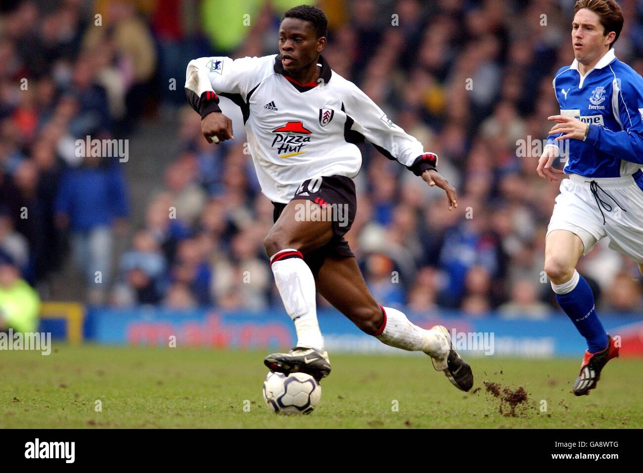 Fulhams louis saha in action against everton hi-res stock photography ...