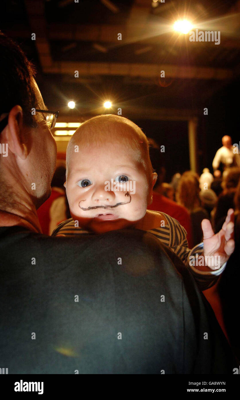 Archie simpson hi-res stock photography and images - Alamy