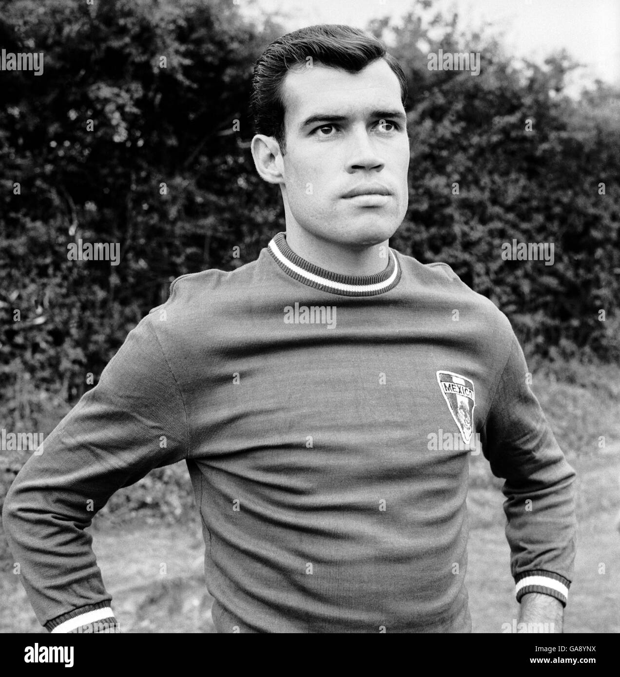 Soccer world cup england 66 mexico training hi-res stock photography ...