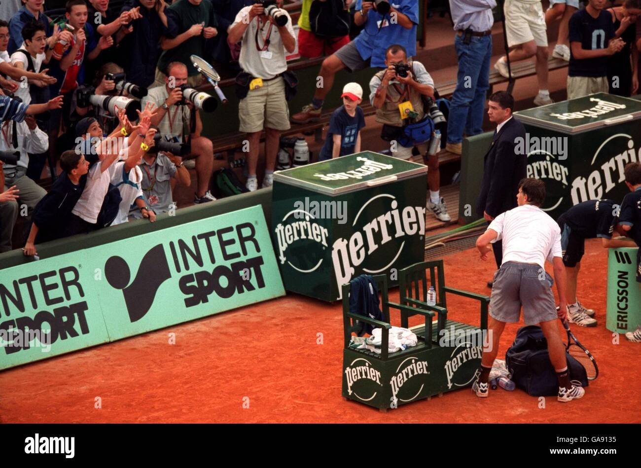 Tennis - French Open - Roland Garros. Andy Roddick throws a racquet ...