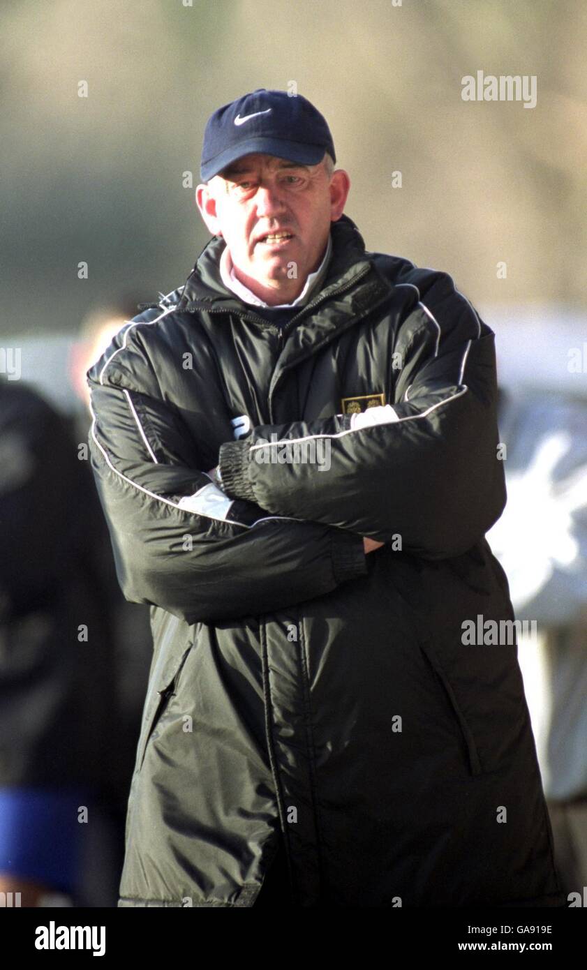 Mansfield town assistant manager hi-res stock photography and images ...